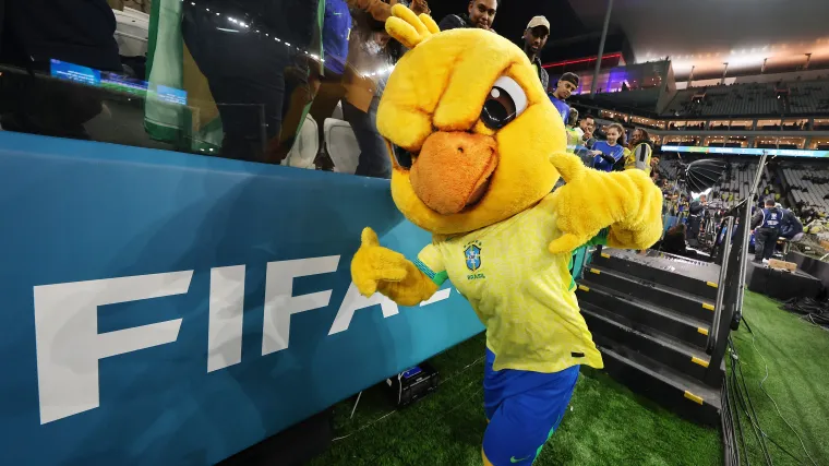 Tại sao linh vật của Brazil (Canarinho) lại có gương mặt "giận dữ ...